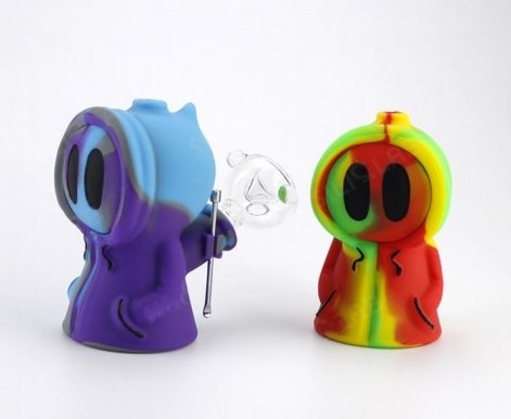 Silicone Ghost Water Bubbler Weed Blunt Holder – Truth or Dare!